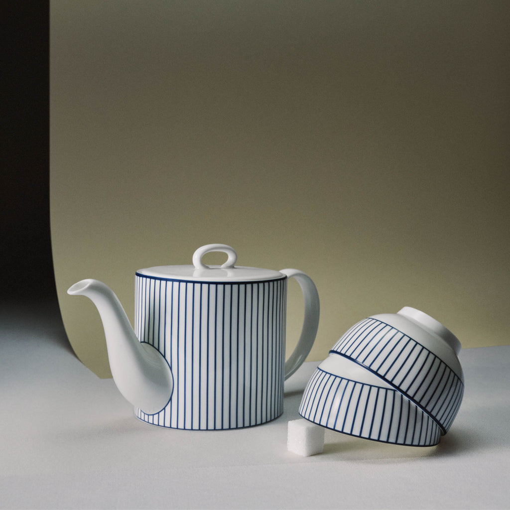 Gio Pinstripe Teapot | Wedgwood